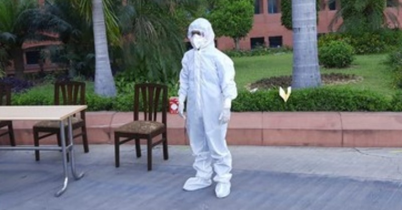DRDO Makes 'Bio Suit' For India's Medical Staff Fighting COVID-19, With ...