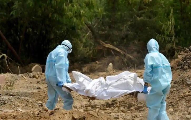 For Over 40 Years, This Man Has Been Performing Last Rites Of Unclaimed ...