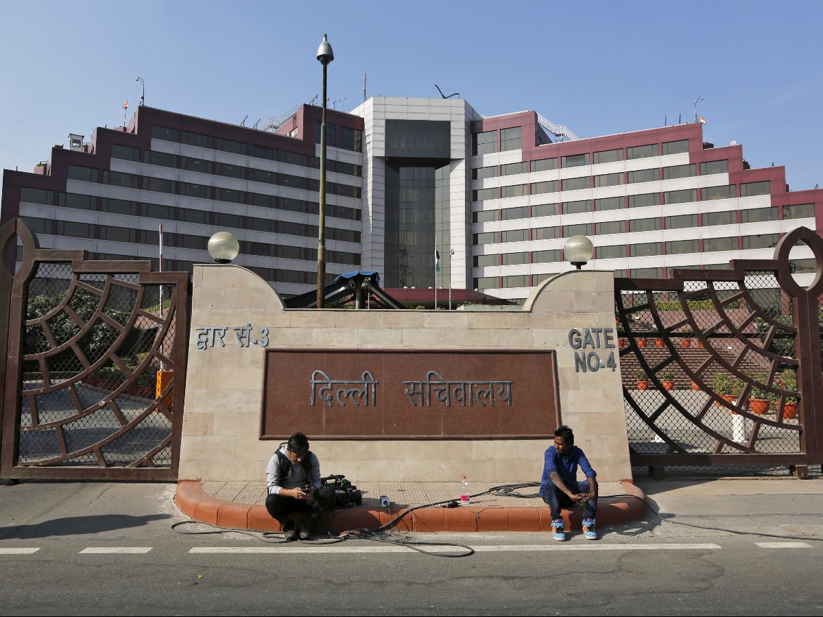 Nation's Heroes! 32 CBI Officers Awarded Presidential & Police Medals ...