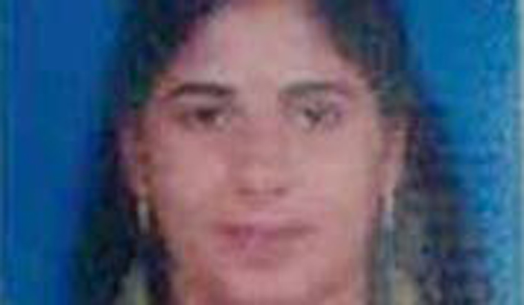 Kerala Woman Sentenced To Death For Murdering Yemeni Husband, Chopping ...