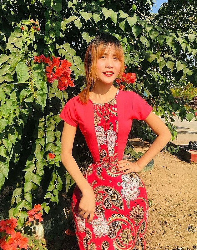 Su Naing With 13.7 Inch Waist Claims That She Is Naturally Slim