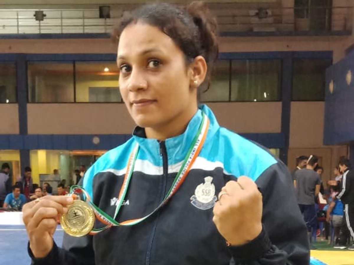 पूनम खत्री: हरियाणा की एक बहू, जिसने घर से निकलकर वुशू में विश्व ...