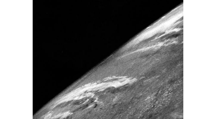 One Earth, One Love: These Iconic Earth Pics Show Why We Should Love ...