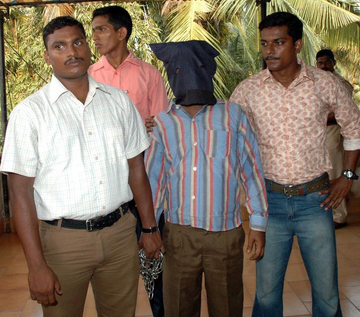 Ex-School Teacher 'Cyanide' Mohan Who Raped & Killed 20 Women, Gets ...