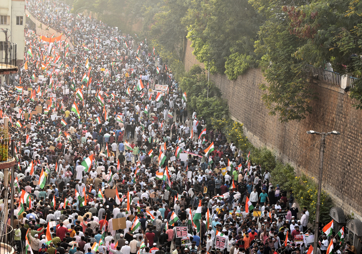 The Picture Says It All: Over A Hundred Thousand March In Anti-CAA, NPR ...