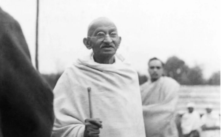 9 ऐसे लोग, जिनके अकेले के विरोध ने हुक़ूमत की जड़ें हिला दी | 9 Famous ...