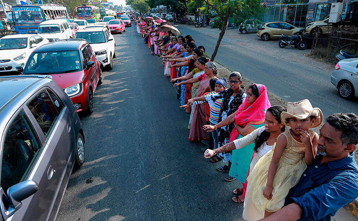 In Pics: 7 Million People Form 620 Km Human Chain In Kerala Against CAA ...