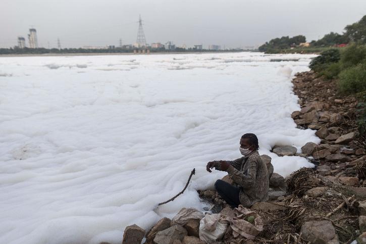 And Just Like That, Toxic Foam Is Back In River Yamuna, Thanks To A ...