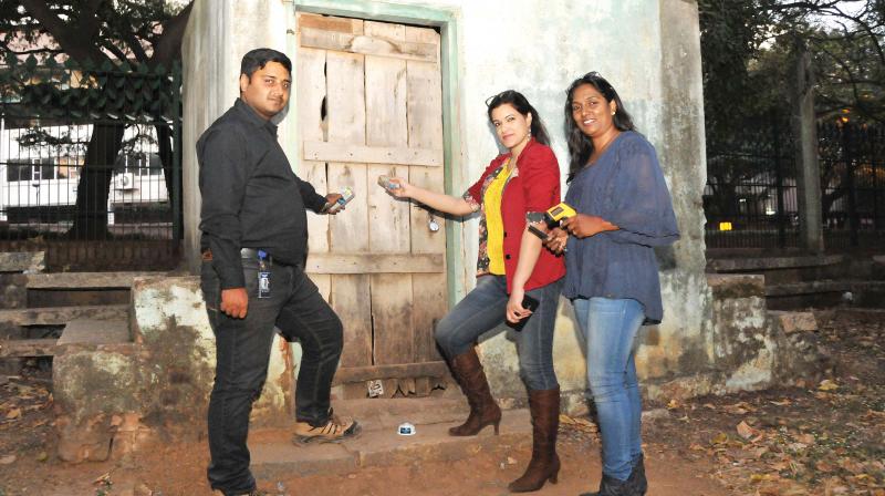 Believe It Or Not! These Paranormal Experts Share Their Favourie Ghost ...