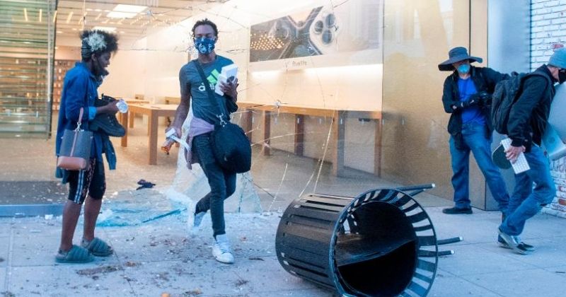 ‘You’re Being Tracked,' Apple Warns Rioters Who Looted iPhone From US ...