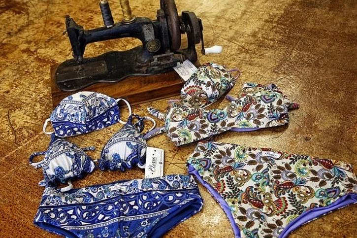 Trikini - A Bikini With Matching Face Mask Is Viral In Italy