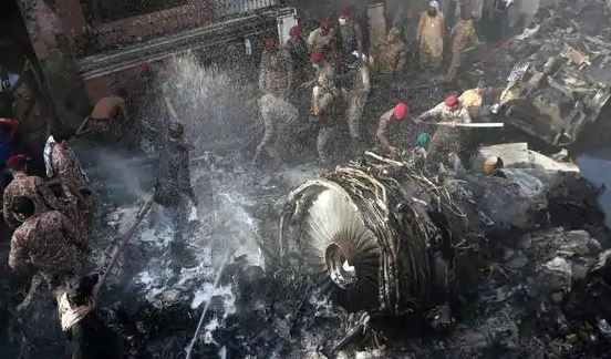 Reliving The Trauma - PIA Crash Survivor Recalls How Plane Jolted ...