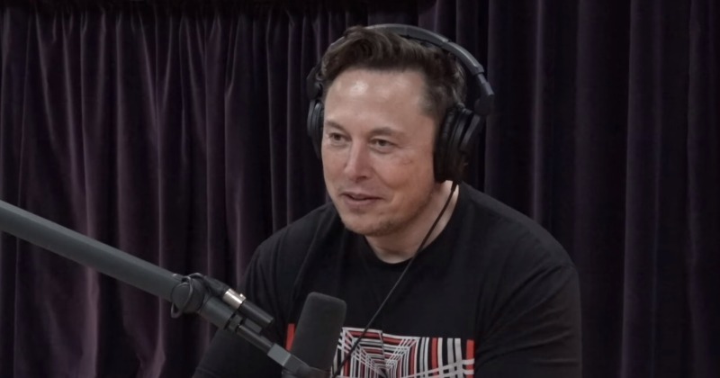 Elon Musk On Joe Rogan Experience Has Bad News For Tesla Roadster Fans