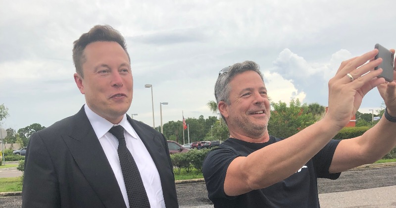 Nice Guy: Elon Musk Thanked Tesla Owner At Supercharger For 'Supporting ...