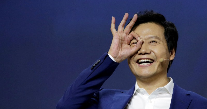 Xiaomi CEO Spotted Using An Apple iPhone On Weibo Account