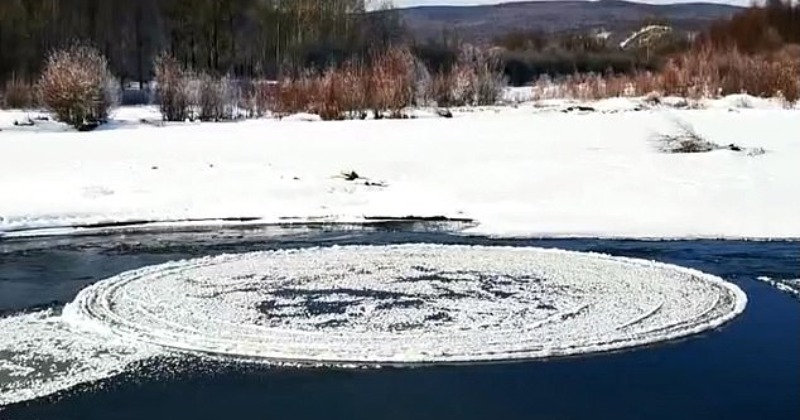 Rare Ice Disc Spinning Non-Stop On A Chinese River
