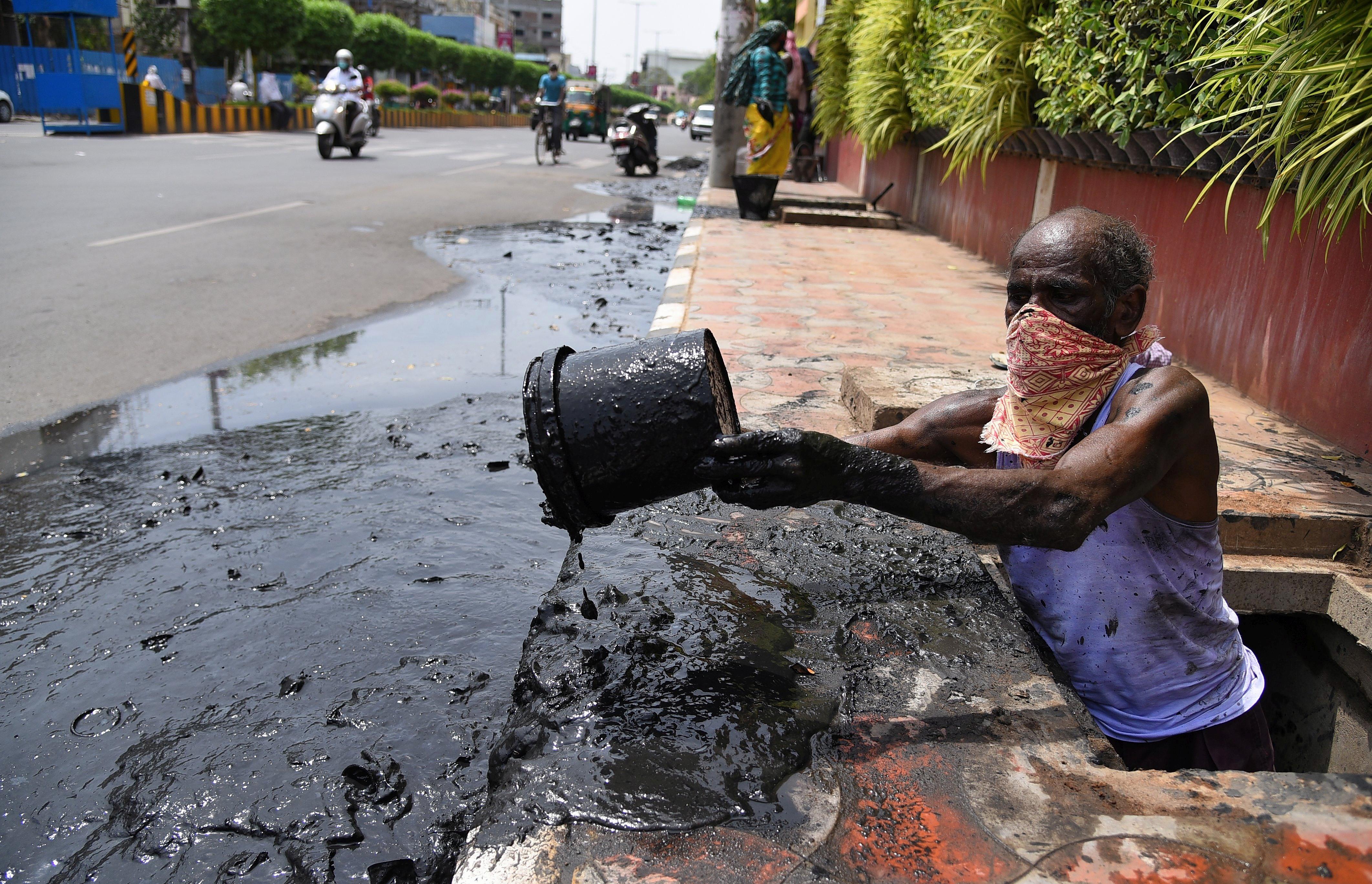Over 42,500 Are SC Out Of 43,797 Identified Manual Scavengers: Govt ...