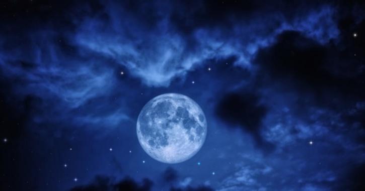 Blue Moon And Red Mars Will Be Seen Together On October 31