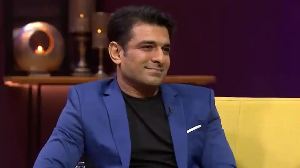 From Dancing Behind SRK Years Ago To Now Hitting Him In Jawan, Eijaz ...