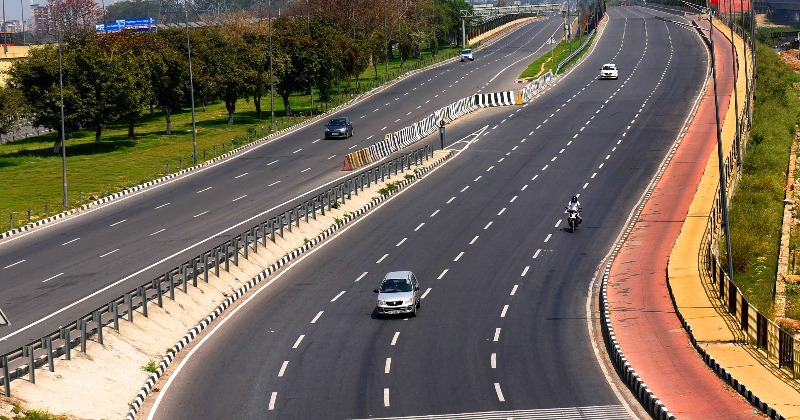 IT-360 - India's World Record For Fastest Road Construction