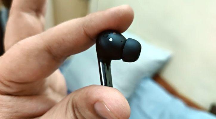 Review: We Tried The OnePlus Buds Pro On A Jog And This Is How It Faired