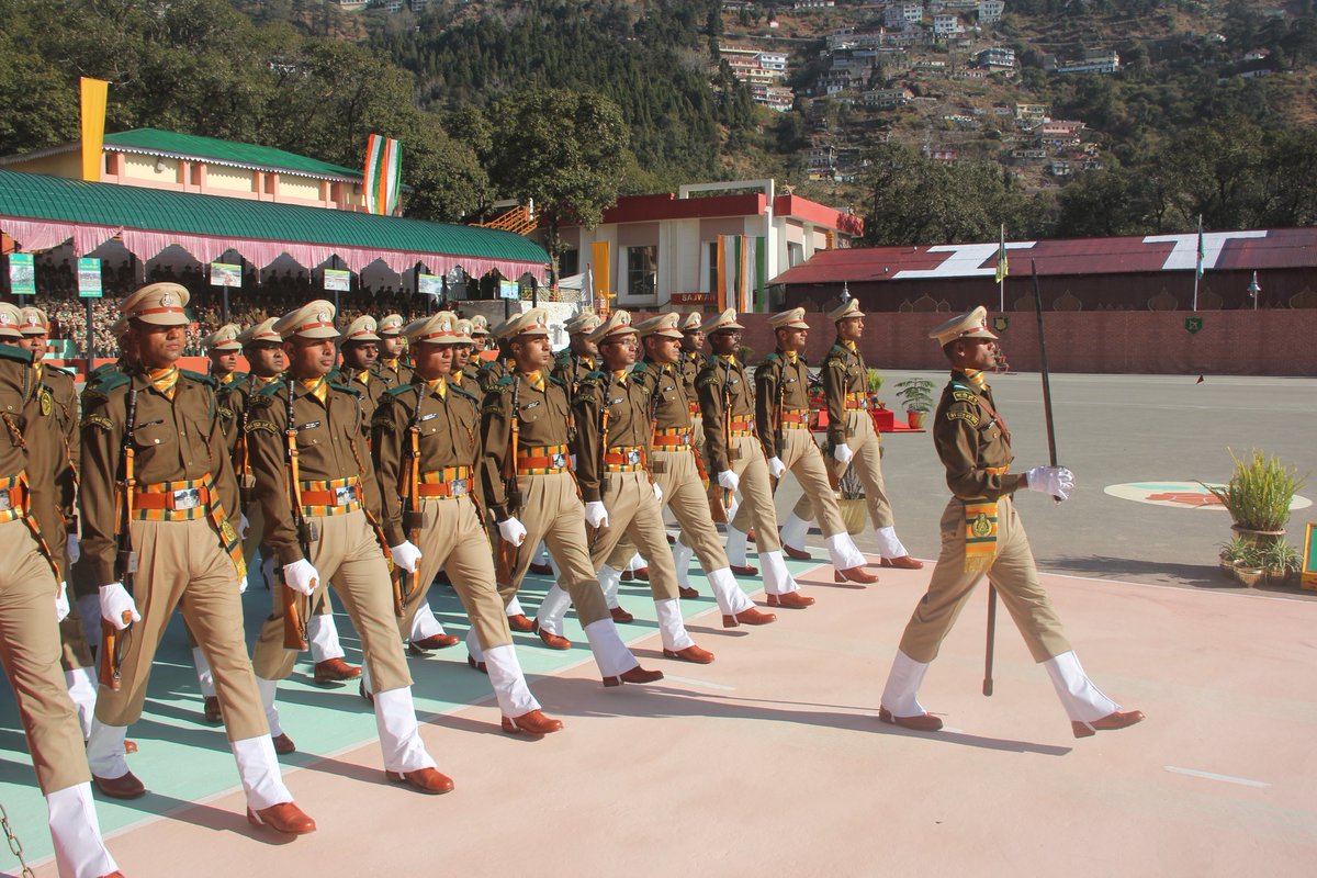 ITBP Inspector Salutes His Daughter At Passing Out Parade In Mussoorie ...