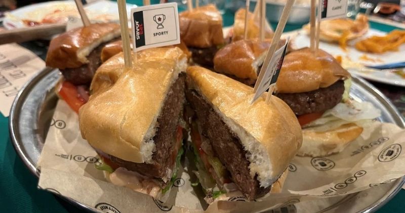 This is the world's first 3D printed vegan burger made in just 6 ...