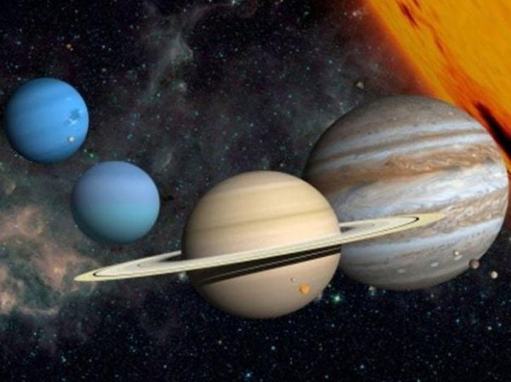 Scientists See How Earth Will Eventually Die, After Dead Planet Smashes ...