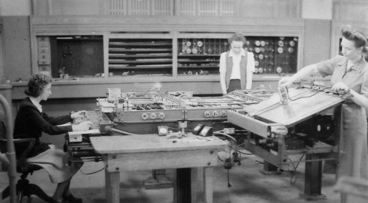 World’s 1st Computer ENIAC Turns 75 Today, It Was As Big As A Small House