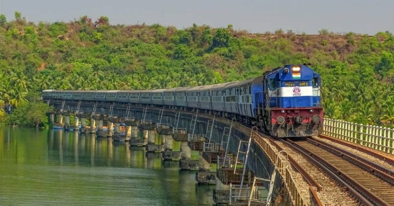 5 Most Beautiful Train Routes In India