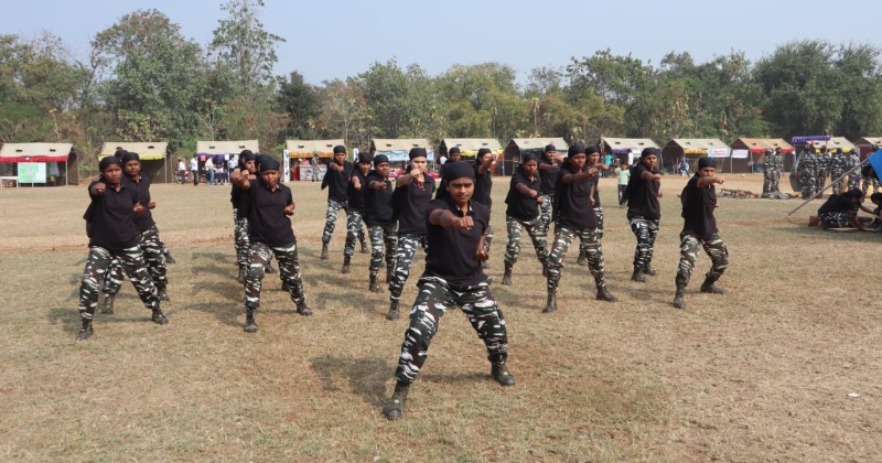 In A First Crpf Inducts Women Commandos For Anti Naxal Operations In