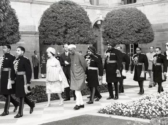 Dominion Status - India's Position Between Being Independent And ...