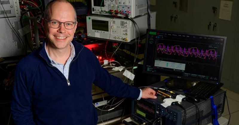 Sneak Peek Into Intel Labs: Richard Uhlig Talks 2021 Tech Trends