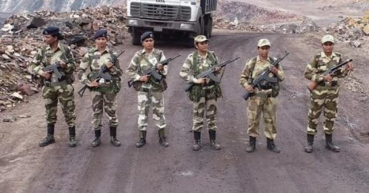 CRPF May Induct Women Personnel In Its Special Jungle Warfare Commando ...
