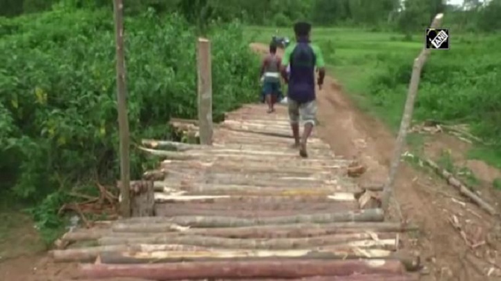 Odisha Villagers Build Bridge One On Their Own