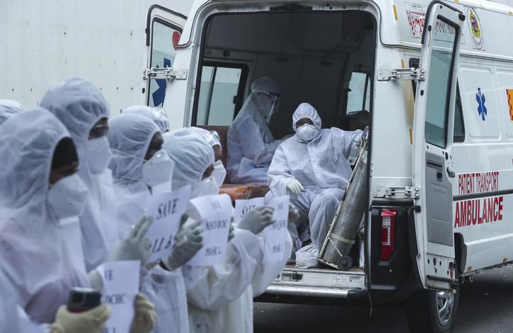 Correctly Predicted 2nd Wave, SBI's New Forecast Says 3rd COVID Peak ...