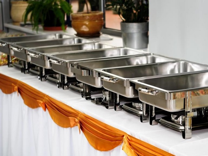 Guests Asked To Wash Dirty Dishes At Wedding