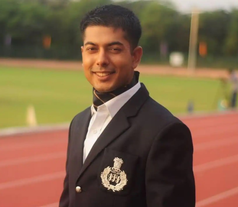 पुलिस अफसर पिता मारे गए, बेटे ने खुद को संभाला, संघर्ष करते हुए IPS ...