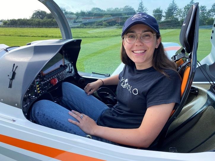 19-year-old Wants To Fly Around The World To Become The Youngest Person ...