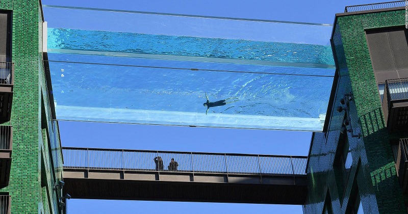 Dare To Dive Into A Sky Pool 115-Feet Above The Ground