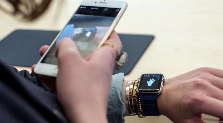 New Wireless Charging Lets You Charge Wrist Device From Phone In Pocket