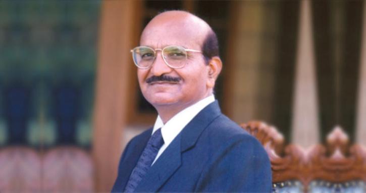 Success Story Of Karsanbhai Patel