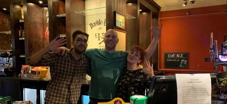 90YO Man Has The Same Lunch At A Pub Every Day