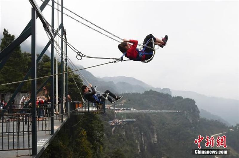 This Obstacle Course Happening In China Is Scaring People
