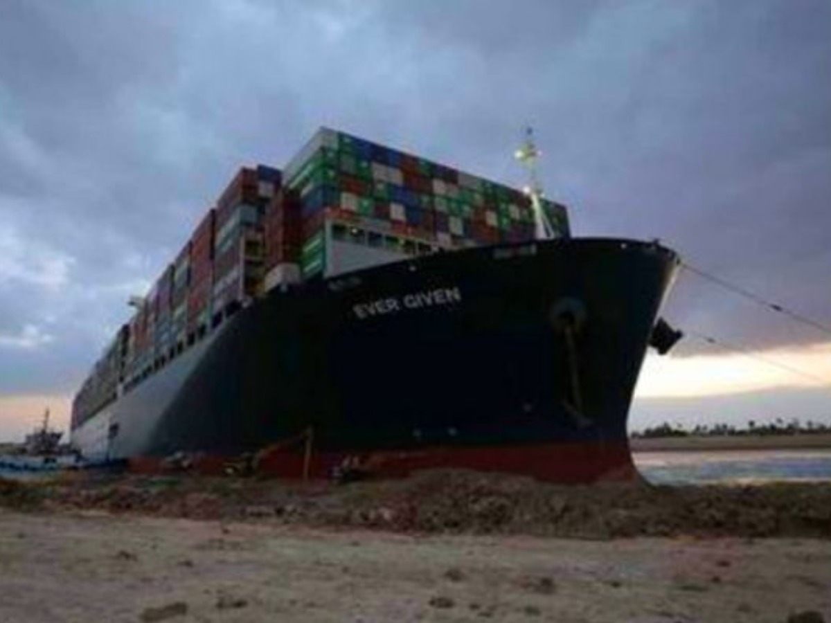 App Lets You Jam Giant Ship Stuck In Suez Canal Anywhere In World, And ...