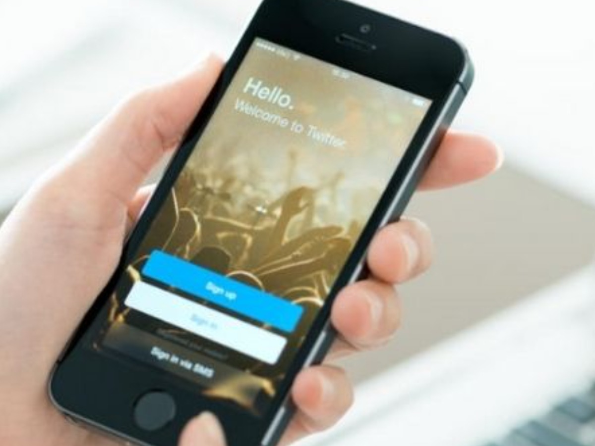 Twitter Will Allow A Hardware Key To Login: Why This Matters