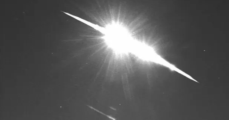 'Fireball' Lights Up Skies Over UK