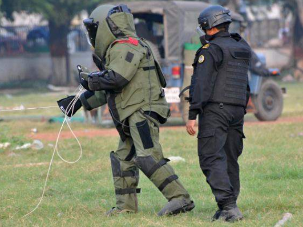 16-Year-Old High School Student Detonates A Homemade Bomb Accidentally