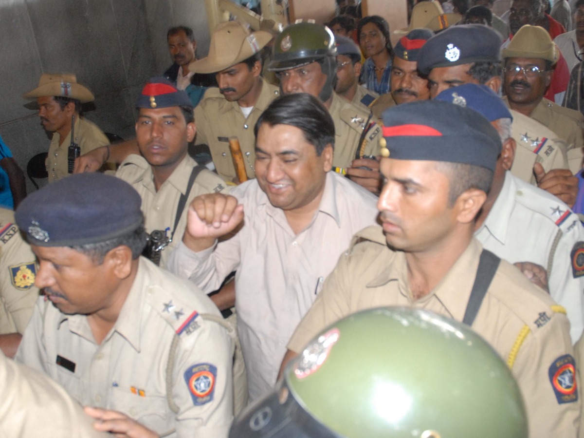 Season 2 Of Scam 1992 Is Officially In The Works, Will Be Based On 2003 ...