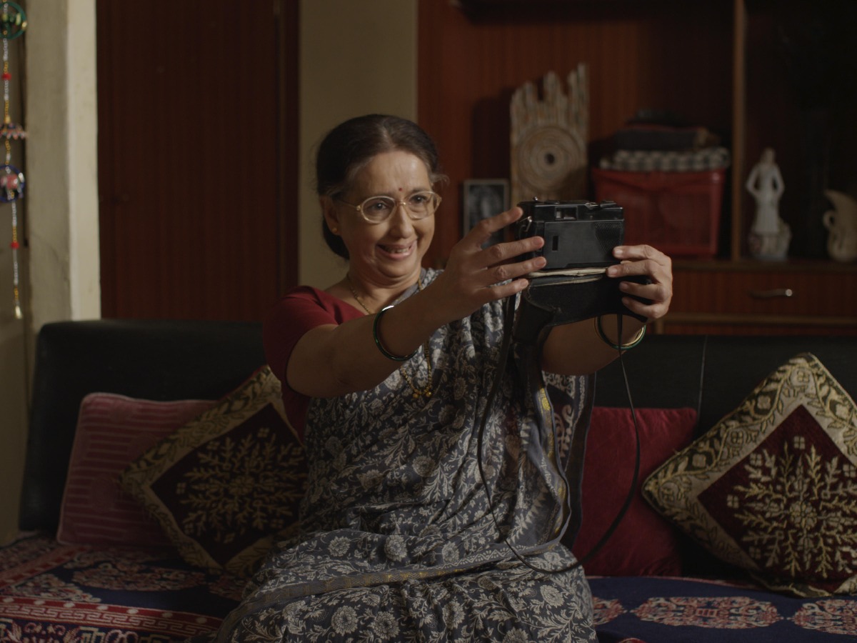 11 Happy Movies Streaming Now That Will Tug At Your Heartstrings & Lift ...